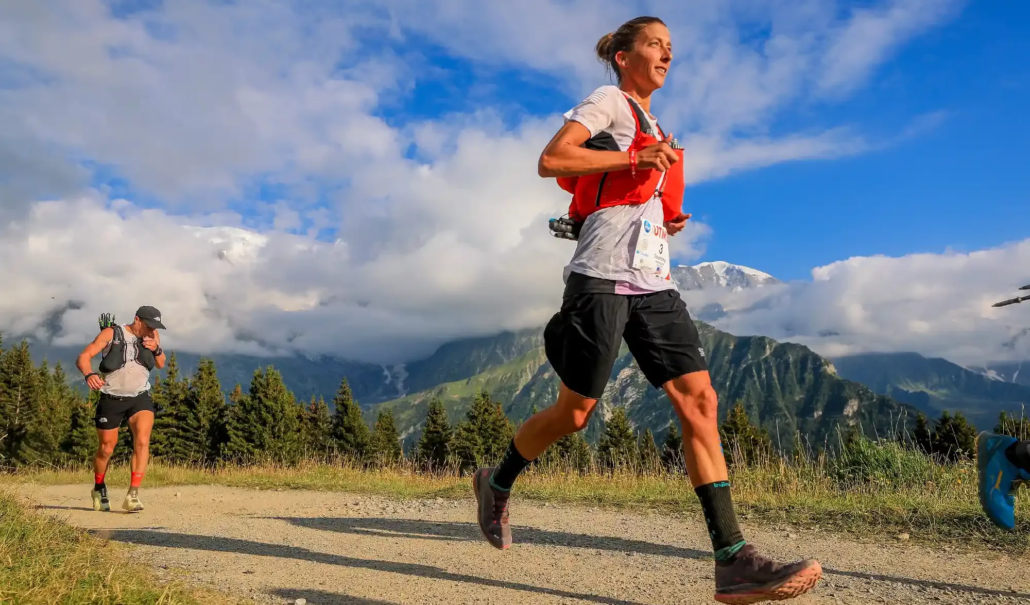 UTMB 2023 : Courtney Dauwalter /Blandine L'Hirondel, le combat des ...